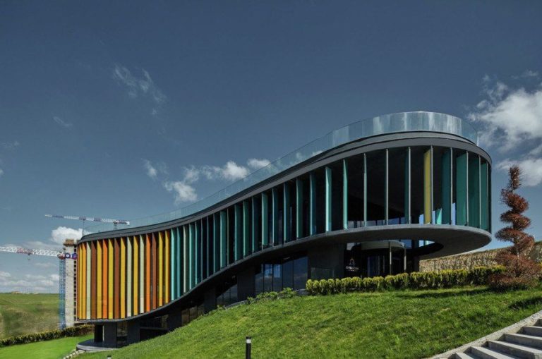 12 Mesmerizing Buildings With Colored Glass Facades